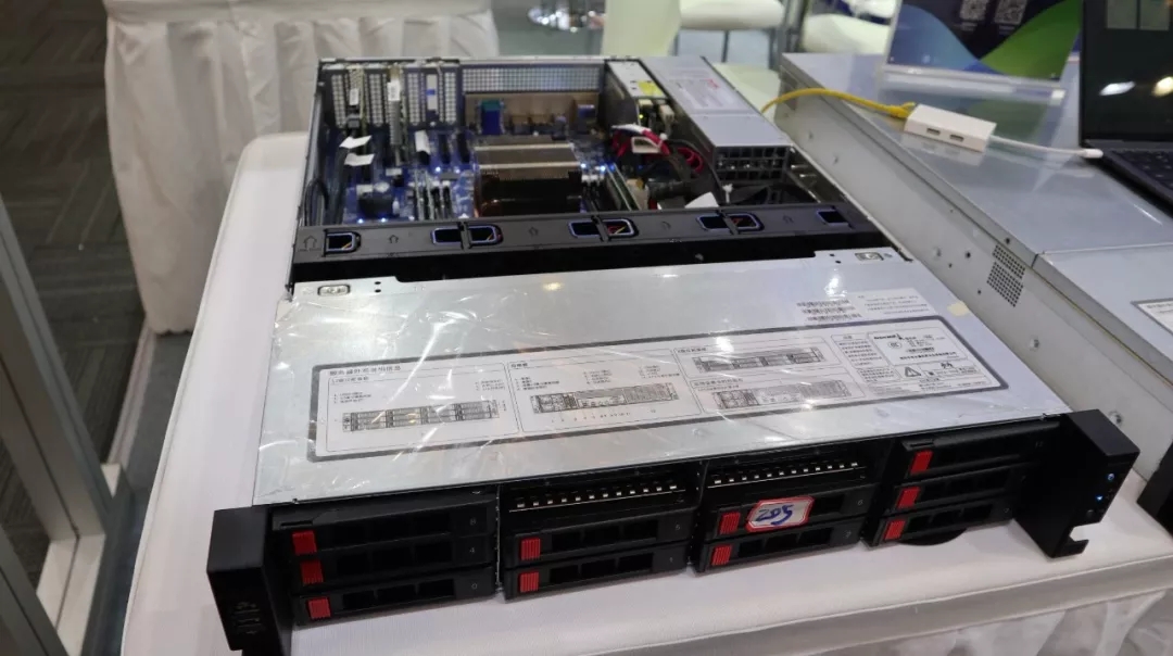 基于飞腾麒麟PK体系的深信服产品正式发布 - 云计算热点 - 军桥网—军事信息化装备网